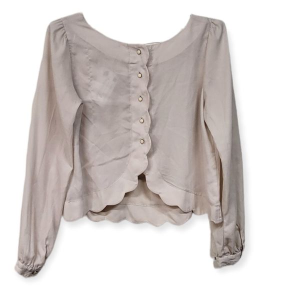 Double Zero | Tops | Double Zero Creamscalloped Blouse Buttonback M ...